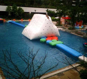 0.9 mm PVC Tarpaulin Inflatable Iceberg Floating Water Park With Digital Printing