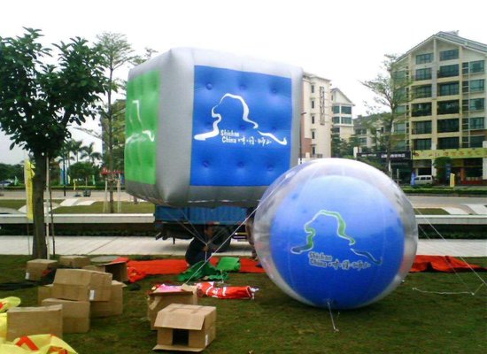 2m Colorful Pvc Decorative Inflatable Advertising Balloons For Mall Decoration Ad