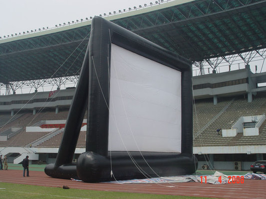 Customizable Airtight Inflatable Movie Screen PVC Tarpaulin 4 * 4m With Blower