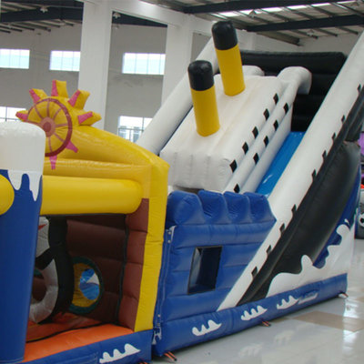 Colorful Tarpaulin  Inflatable Titanic Obstacle Course with Slide For Outdoor