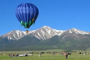 Colorful Polymorphic Inflatable Hot Air Balloon For To Go Sightseeing / Wedding Trip / Advertising