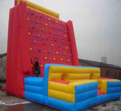 Giant Red / Blue PVC Outdoor Inflatable Sports Games Rock Climbing Wall