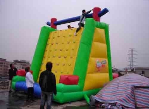 Large Playground Inflatable Climbing Wall 0.55mm PVC tarpaulin For Family