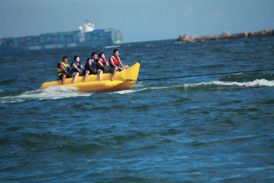 Tarpaulin Inflatable Banana Boat , Inflatable Water Games Fly Fish