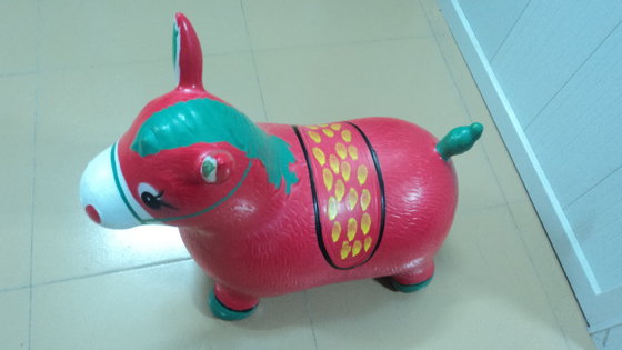 1400g Inflatable Marketing Products , Colorful Inflatable Horse For Kid