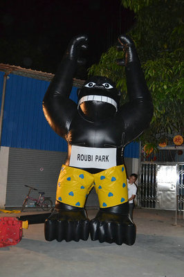 Show Large Gorilla Inflatable Advertising Products 0.45mm PVC Tarpaulin