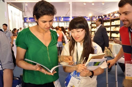 Personal Tour Guide Experienced China Interpreter / Virtual Assistant Service