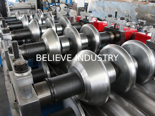 15m/min Servo Flying Cutoff Thrie Beam Highway Guardrail Roll Forming Machine supplier