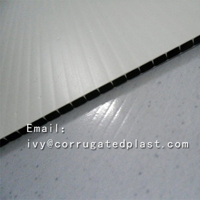 Custom size pp coroplast black plastic sheet for floor protection