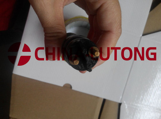 BOSCH diesel fuel injector  0 445 120 020  common rail injector supplier