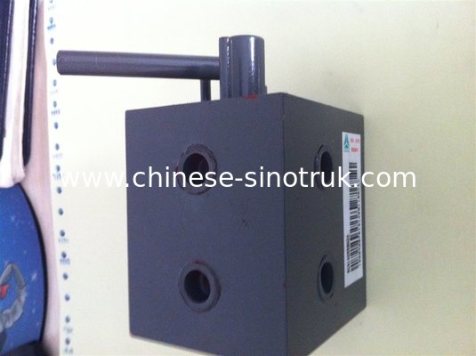 Heavy truck auto parts Diesel tank switch valve WG9100558002/2 for sinotruck howo supplier