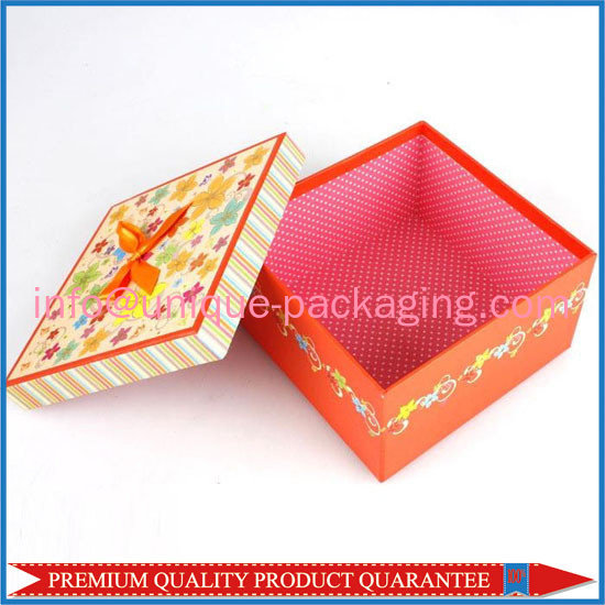 Custom Color Print Matte Rigid Chipboard Paper Gift Packaging Box