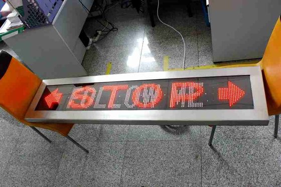 outdoor airport vehicle led message sign board car FOLLOW ME display