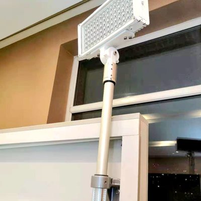 2.2m stainless steel telescopic poles mounted for fire truck scene lighting