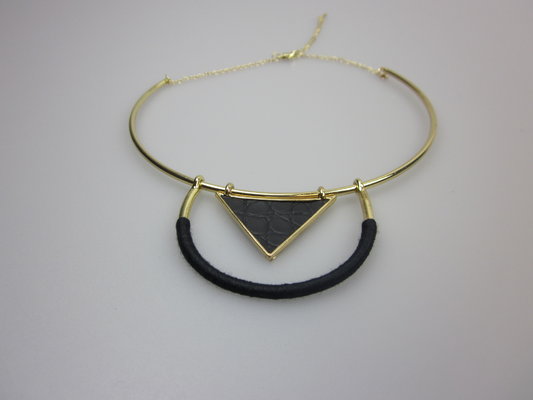 Lady Alloy PU Leather Jewelry Necklace China Sourcing Services