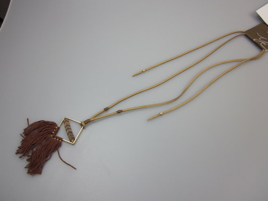 Ladies Jewelry China Buying Agent Red Polyetser Yarn Pendant Necklace