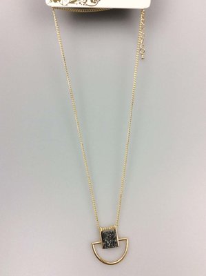 Lady Fashion Black stone Necklace In YiWu Sourcing Agent buy Imitation Jewelry
