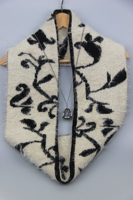 Milk White Knitted Shawl Guangzhou Sourcing Agent China Purchasing Service