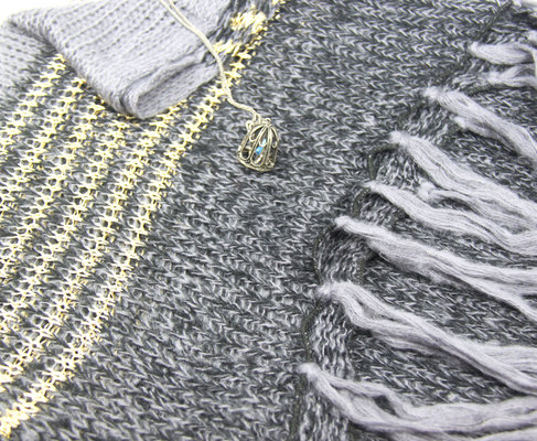Grey Knitted Scarf 100% Acrylic Guangzhou Shenzhen Export Sourcing Agent