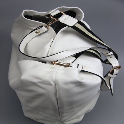 White PU Handbag hongkong Buying Agent Sourcing agent procurement agent