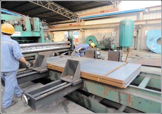 Q235 SS400 A36 Anti Slip Carbon Steel Chequered Plate with  Hot Rolled Craft