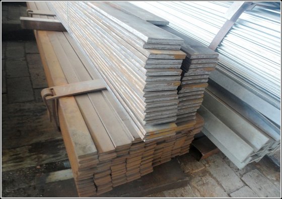 Hot Rolled GB Q235B Mild Steel Flat Bar for Cutting / Bending / Drilling Hole Available