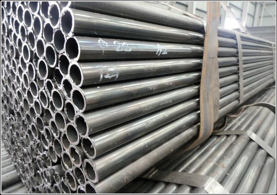 Galvanized Hollow Section Hot Rolled Round Steel Tube for Construction / Decoration Industry