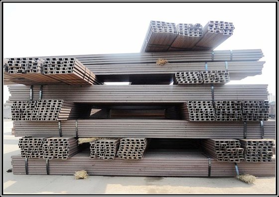 Carbon Mild Structural Hot Rolled Mild Steel U Channel JIS / GB / DIN Standard