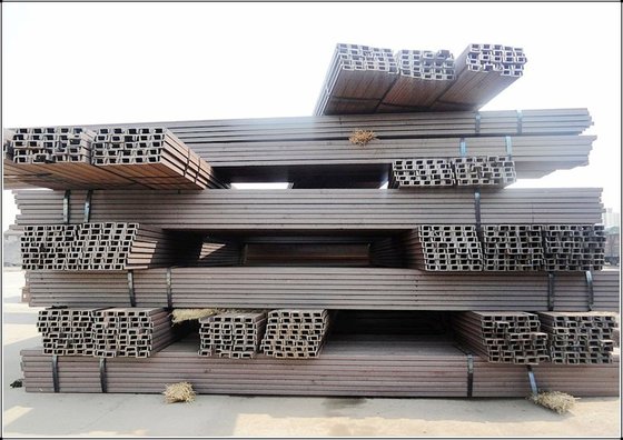 Hot Rolled U Section Steel Channel with Black / Galvanizing Surface