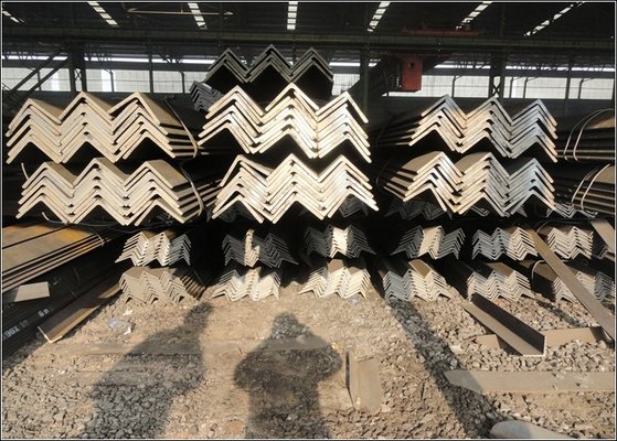 Hot Rolled Mild Steel Angle Bar JIS SS400 with 6m / 9m / 12m Length 90 Degree Angle