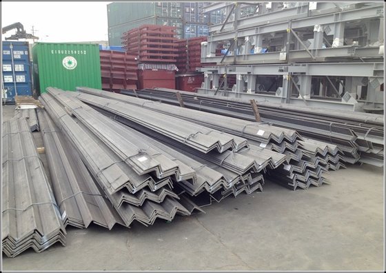 Construction Mild Steel Angle Iron Material with Hot Rolled Heating Technology
