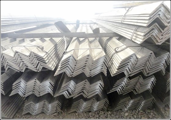 Structural Beam Mild Steel Angle Bar with Paint Coating Surface treatment