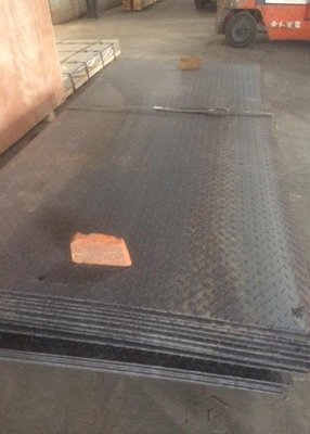 High Strength Checkered Steel Plate , Low Carbon Steel Diamond Plate Floor with grade