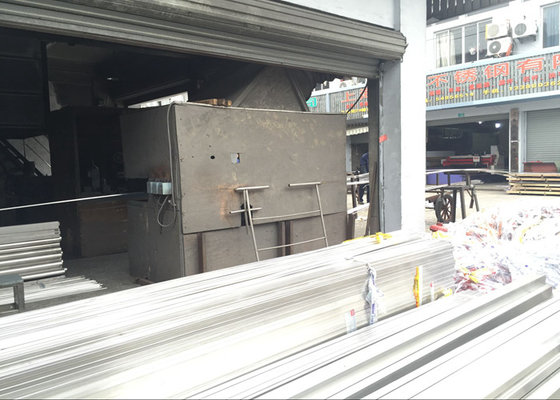 303 Grade Polished Surface Stainless Steel Rectangular Tubing High Soomthly