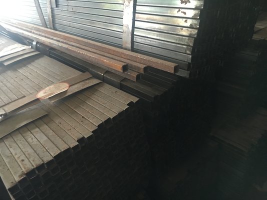 Hot rolled black iron Hollow tube 2M thick Q235 Construction material