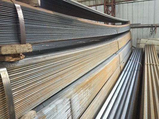 GB Q235B Q345BConstruction Mild Steel Angle bar  in size 60*5