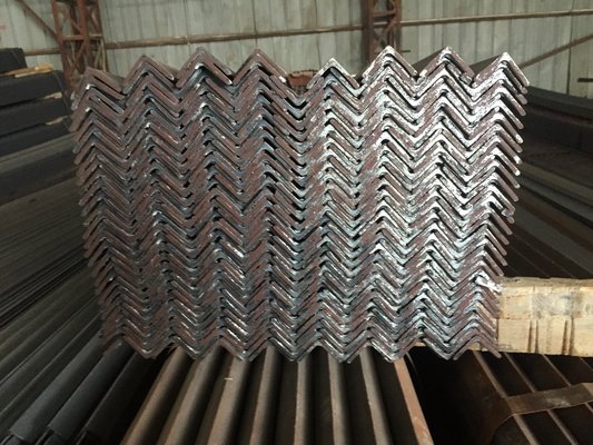 60*5 Equal Angle Bar For Building / Engineering Structure EN S235JR S355JR