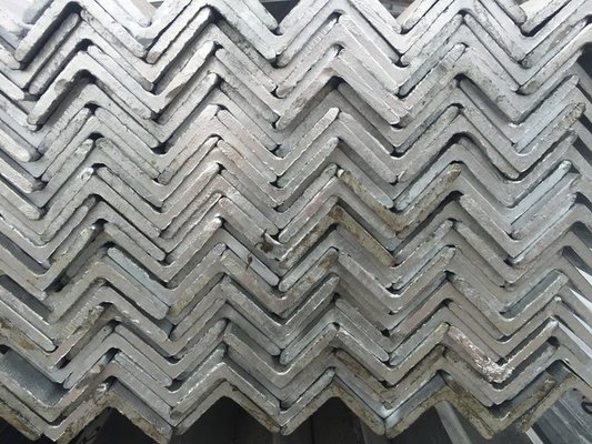Paint Coating Hot Rolled Mild Steel Angle Bar with grade EN S235JR S355JR for Building / Bridge / Project Material