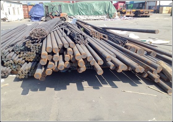 Black Structural Round Mild Steel Bar , 12mm S235JR Hot Rolling Steel Round Stock