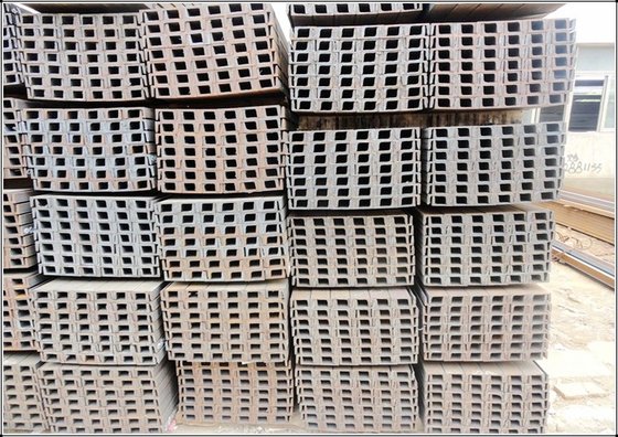 Low Carbon Mild Structural Steel Channel Iron with U Shape JIS Standard