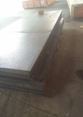 High Strength Checkered Steel Plate , Low Carbon Steel Diamond Plate Floor with grade