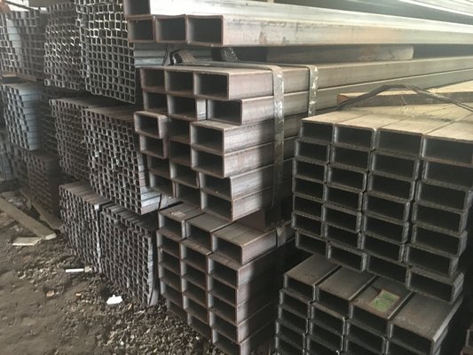Low Carbon Hollow Section Q235 Square Steel Pipe for Structural Beam 20 * 20 * 1.5mm