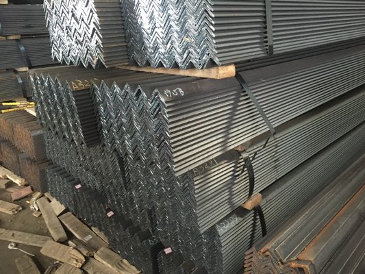 Project Material Steel Angle Iron 50*5mm Black Hot Rolled  Drilling Hole