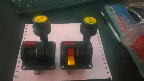 SINOTRUK truck part manual control valve HYVA lifting valve 14750667H with 4 holes
