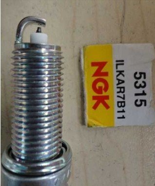 SINOTRUK spare parts spark plug VG1560080701