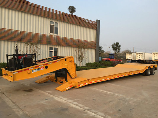 40 Tons Front Loading Low Bed Trailer , 2 Axle Lowboy Semi Trailer Large Capacity