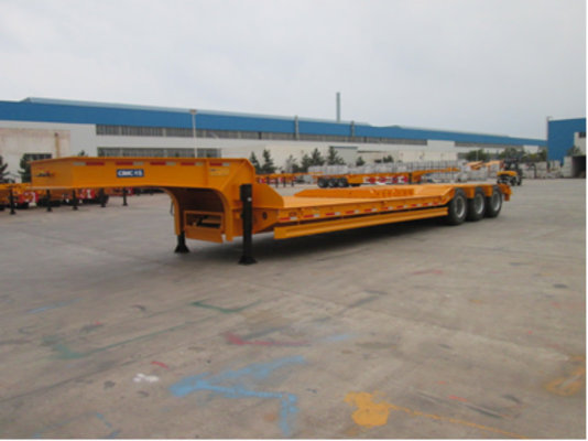 HOWO Tractor Head Low Bed Trailer Flatbed Truck Trailer For Excavator