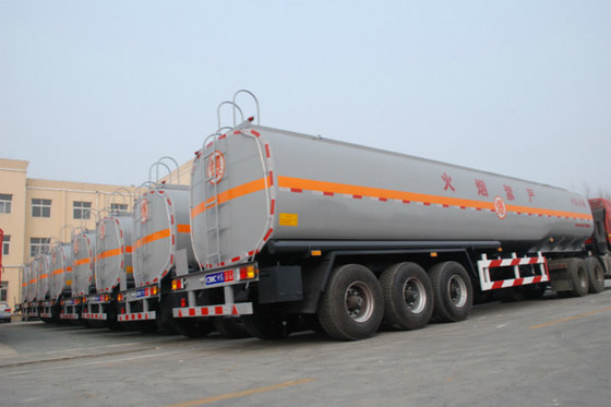 3 Axle Fuel Tank Trailer Air Suspension Single Tyre 425 / 65R22.5 Fuel Truck Trailer
