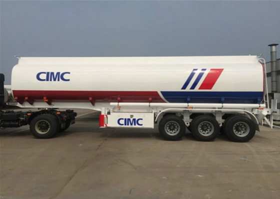 Durable Crude Oil Tanker Trailer High Strength Steel Safety Operation