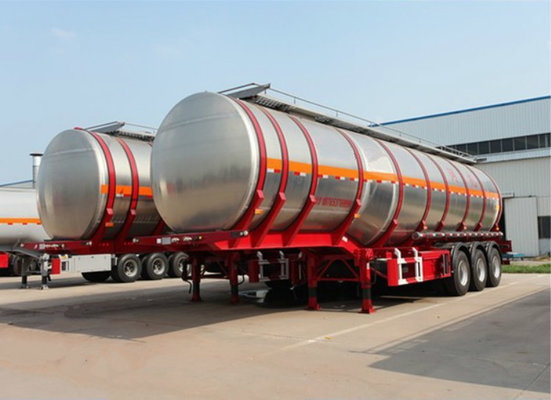 45000 Liters Capacity Diesel Fuel Trailer 3 Axle With 4 Inch Manhole Cover